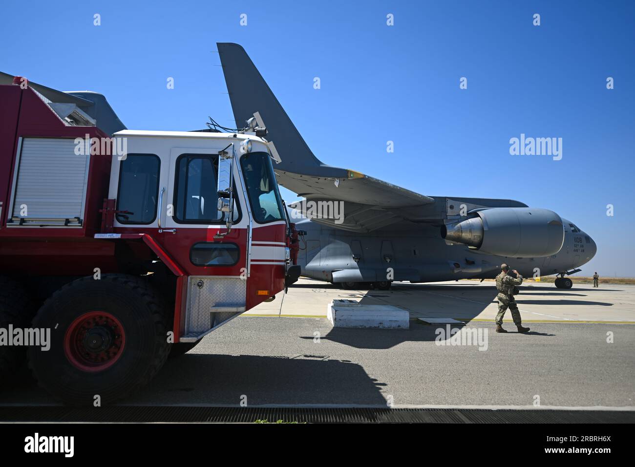 728th airlift squadron hi-res stock photography and images - Alamy