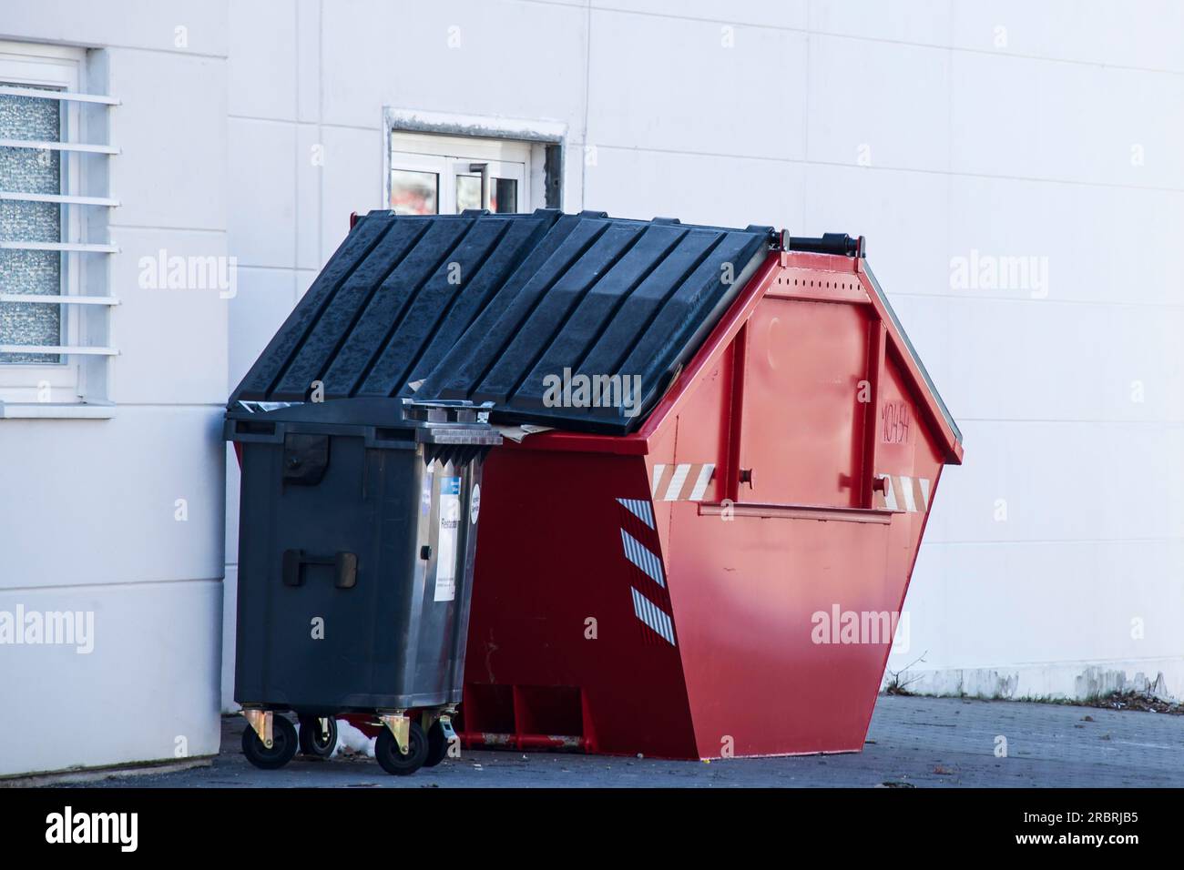 Parking lot recycling container hi-res stock photography and images - Alamy
