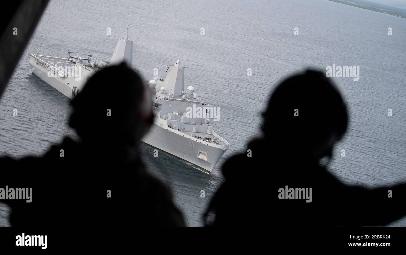 Hannah fox hi-res stock photography and images - Alamy