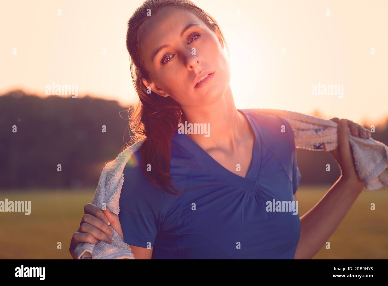 Backlit sun woman face silhouette hi-res stock photography and images ...