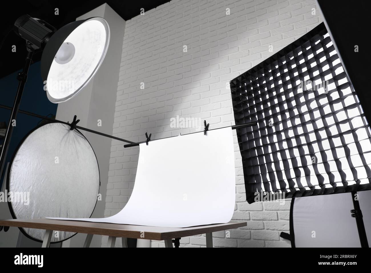 Interior modern photo studio preparation hi-res stock photography and ...