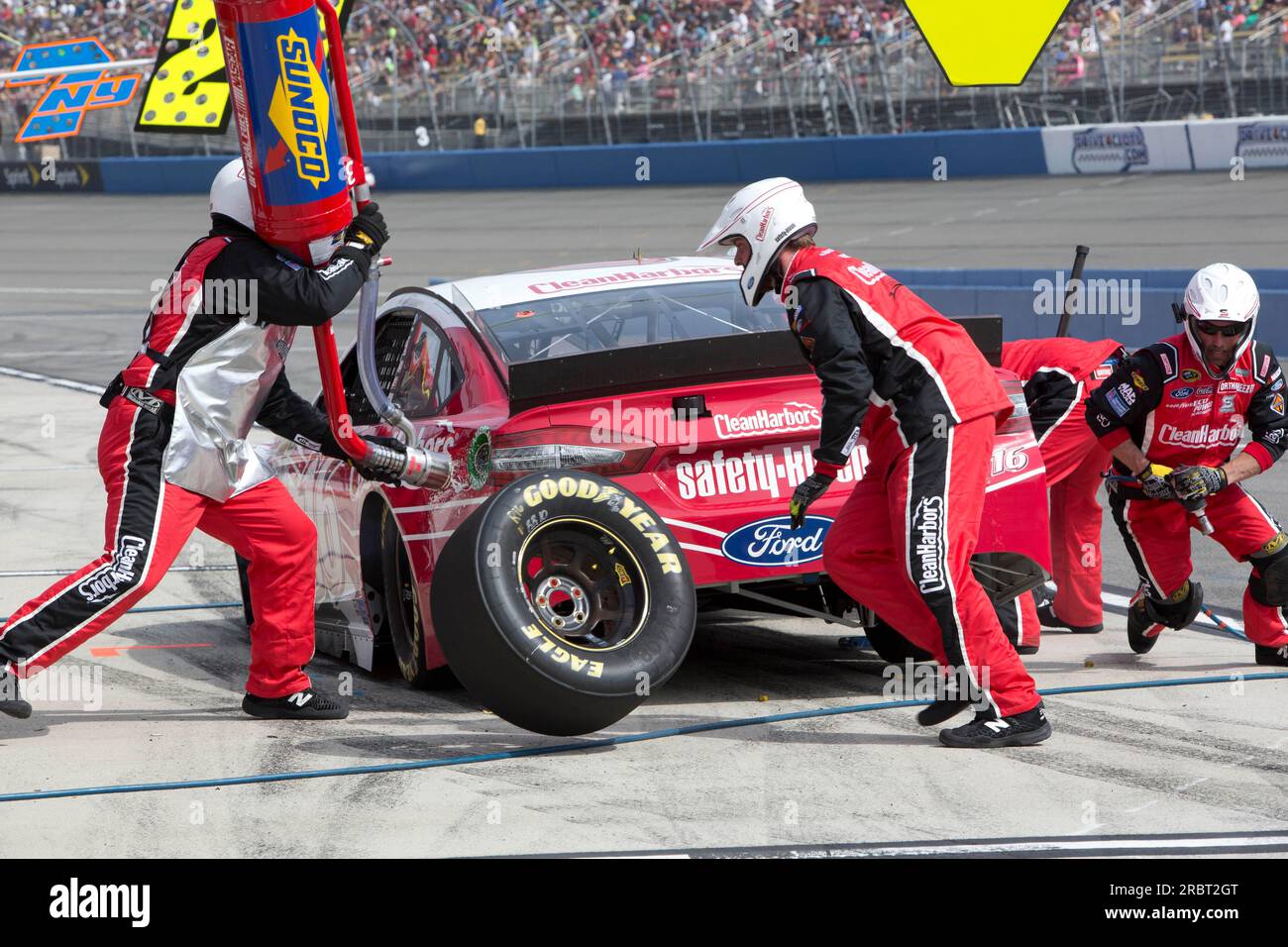 Speedway service hi-res stock photography and images - Alamy