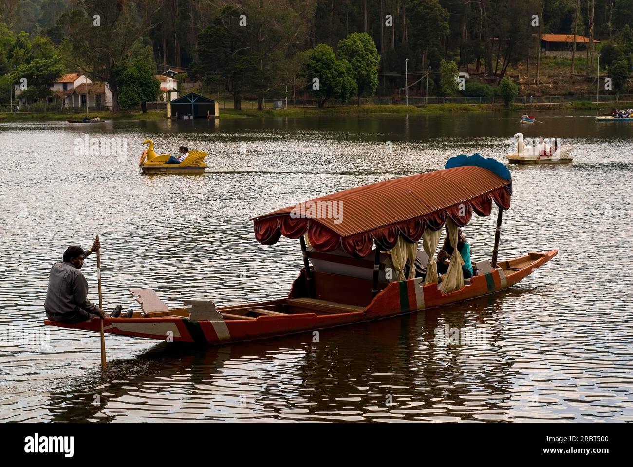 Shikara boat in Kodai Lake at Kodaikanal, Tamil Nadu, South India ...