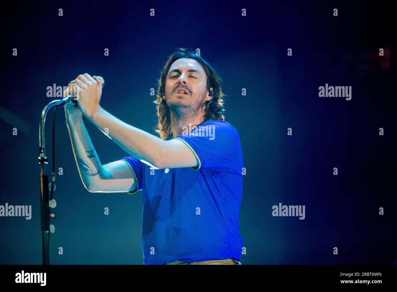 Lewis capaldi opening act hi-res stock photography and images - Alamy