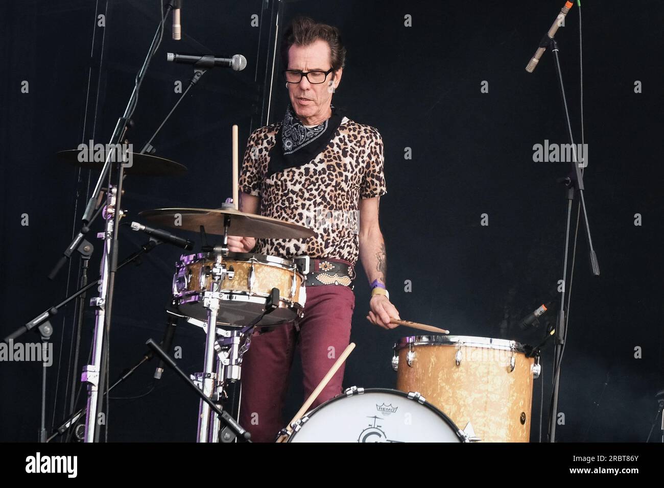 Slim 2023 images hi-res stock photography and images - Alamy