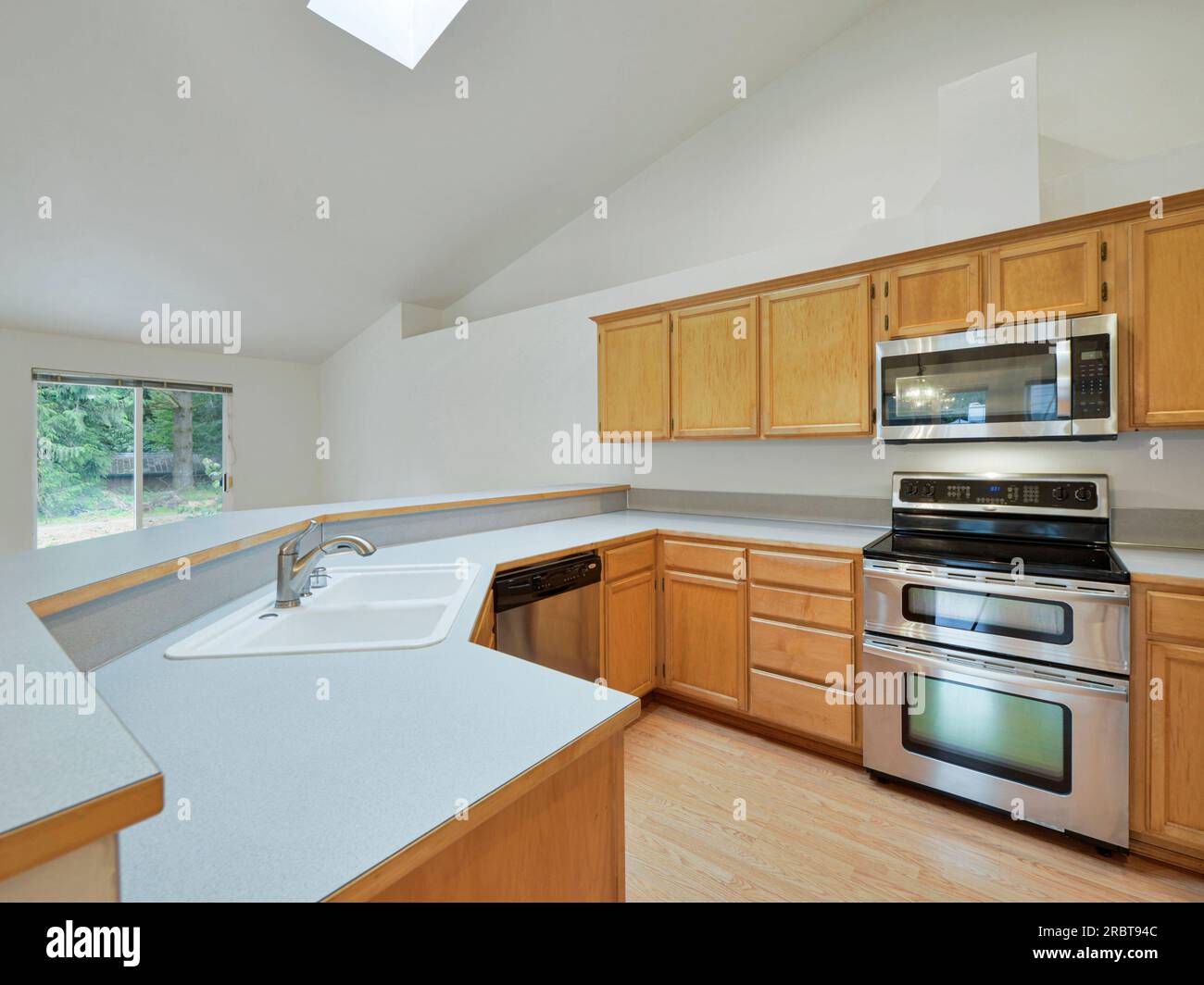 Modern residential kitchen interior Stock Photo - Alamy