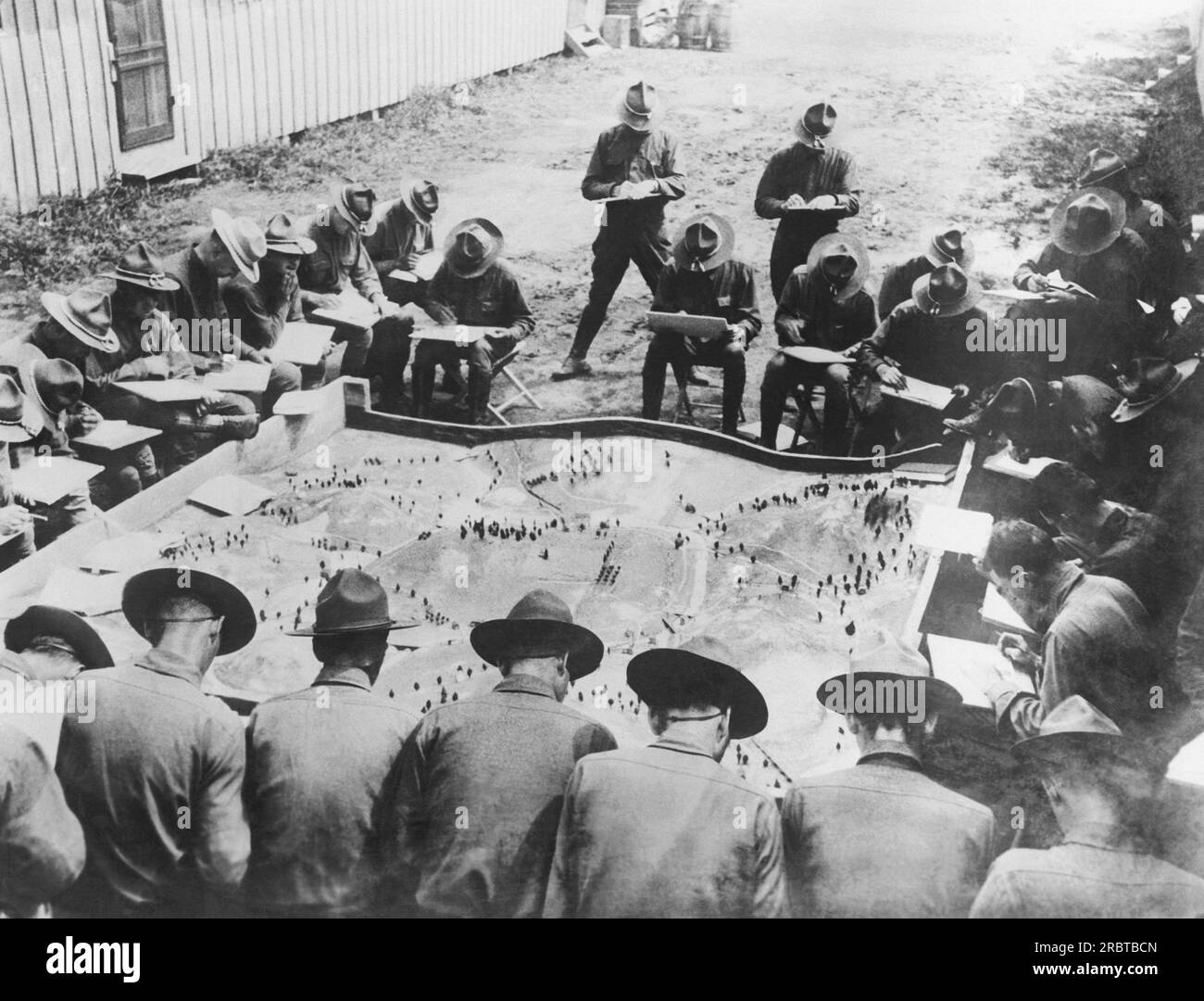 1910s united states military uniform hi-res stock photography and ...