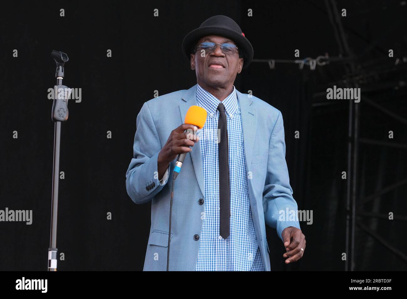 Lets rock 1980s retro revival festival hi-res stock photography and ...