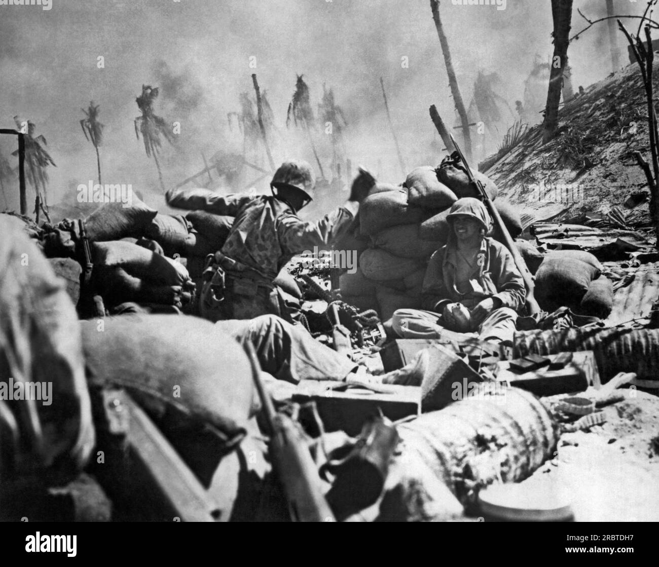 Battle of tarawa hi-res stock photography and images - Alamy