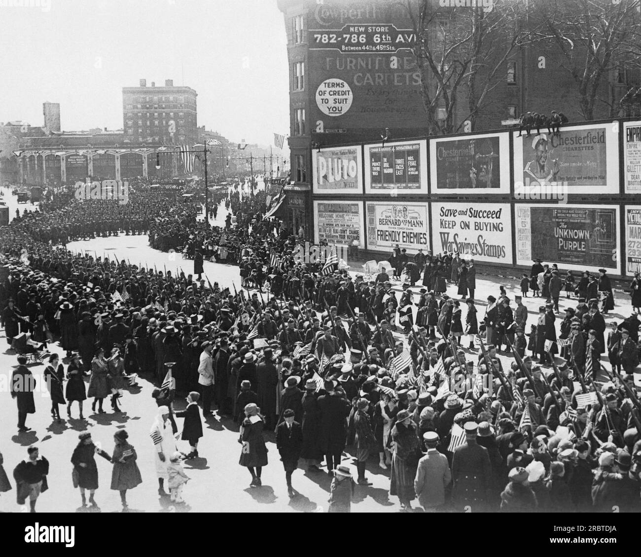 World war one welcome home parade hi-res stock photography and images ...