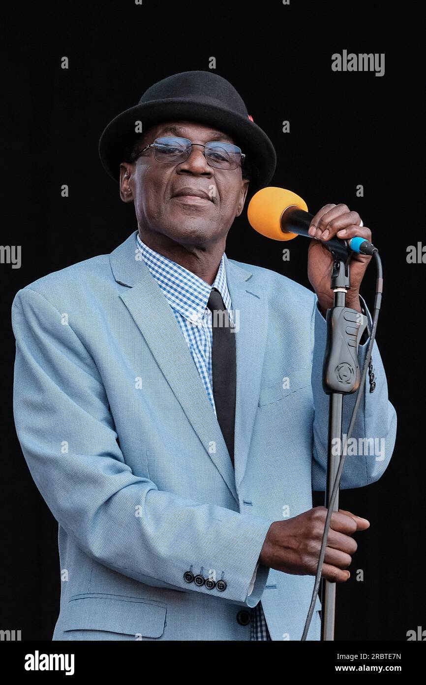 Lets rock 1980s retro revival festival hi-res stock photography and ...