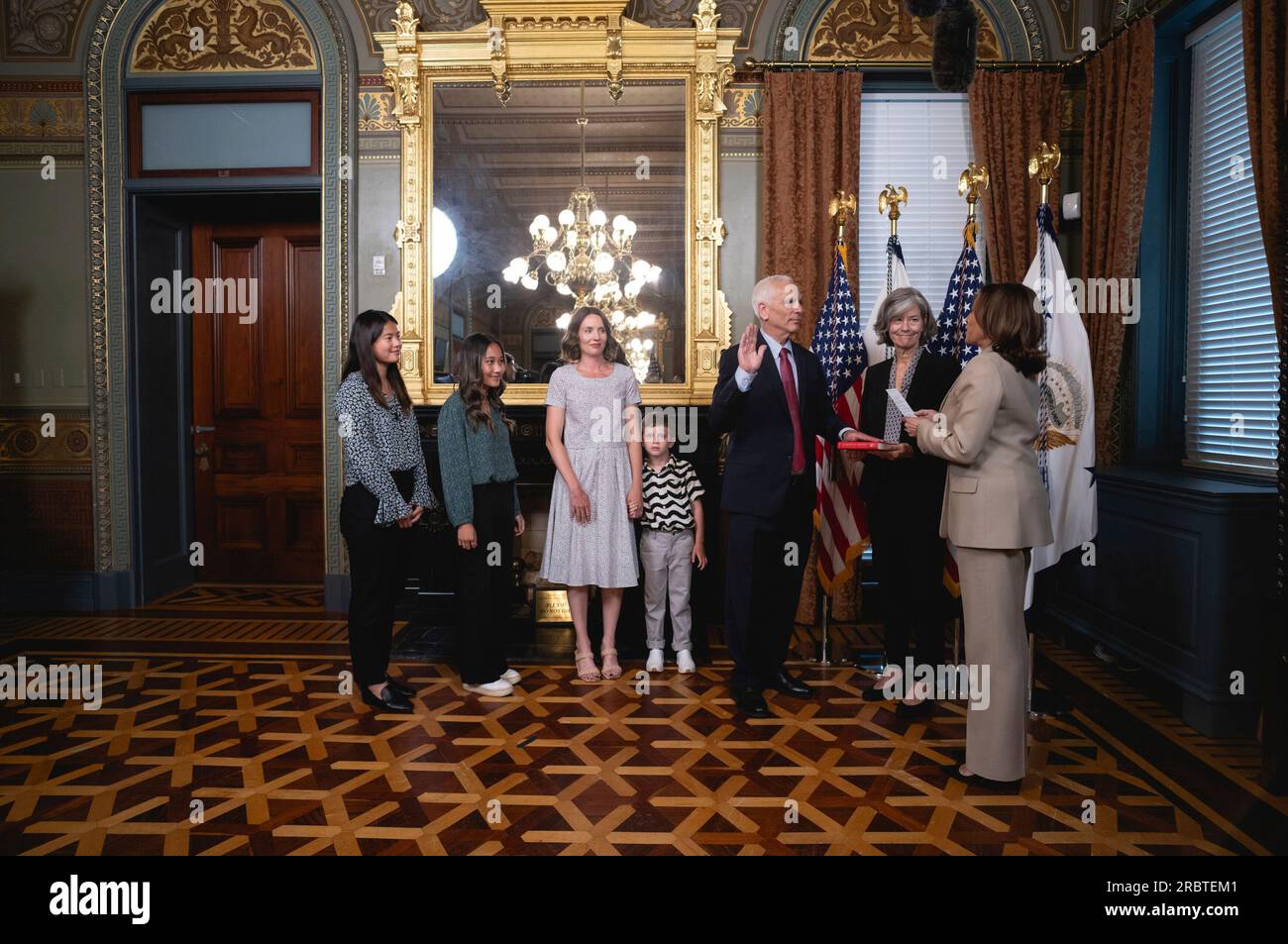 Jared goldsmith hi-res stock photography and images - Alamy