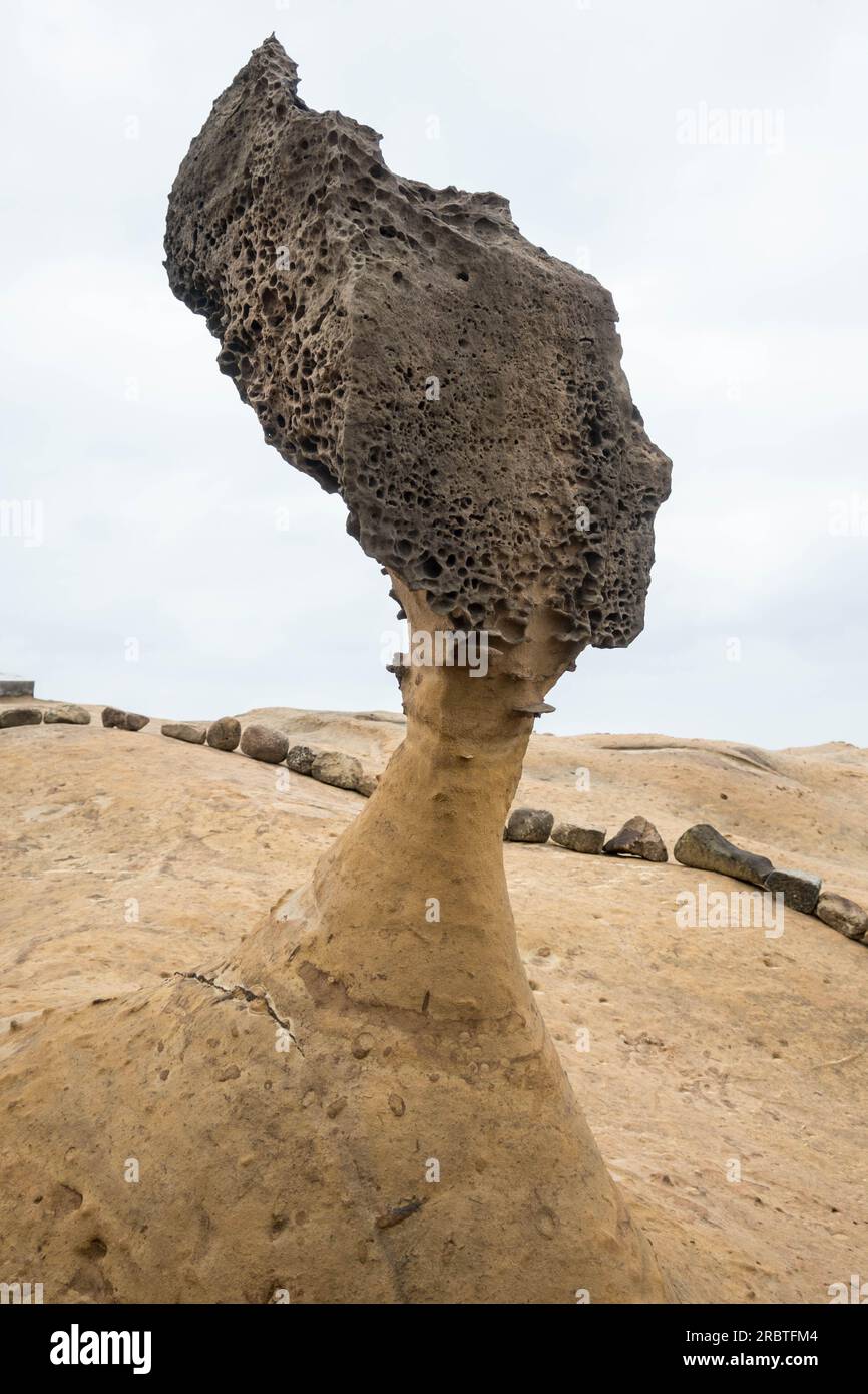 Queen's Head rock formations in Yehliu Geopark, Taipei, Taiwan Stock ...