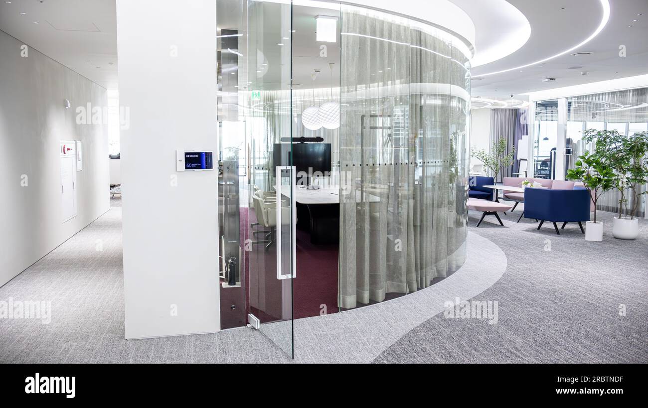Empty conference room glass walls hi-res stock photography and images ...