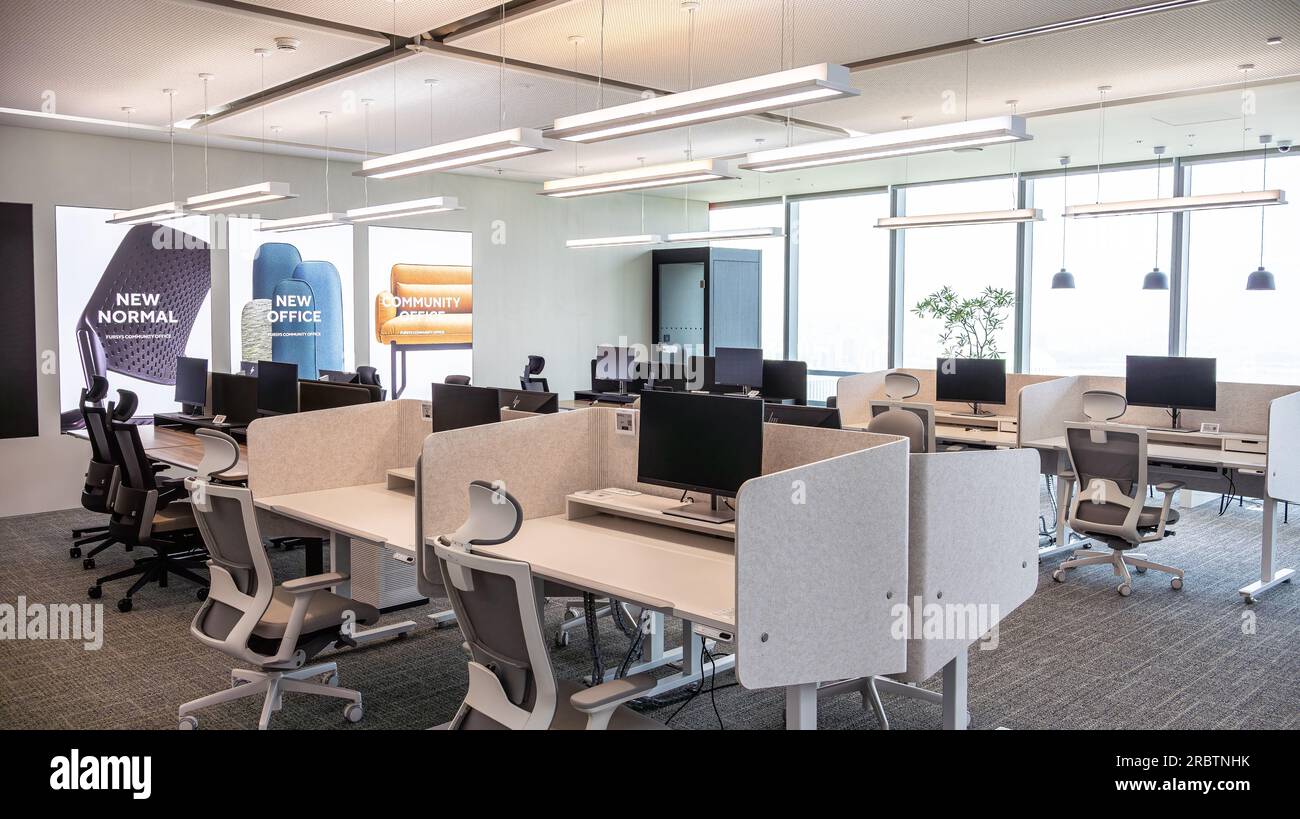 Office design trends hi-res stock photography and images - Alamy