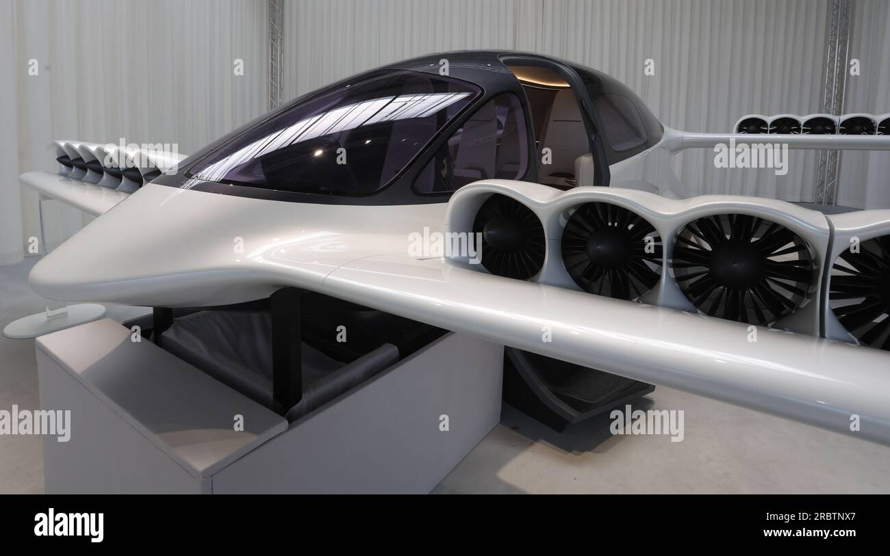 10 July 2023, Bavaria, Weßling: A preliminary model of a Lilium jet ...