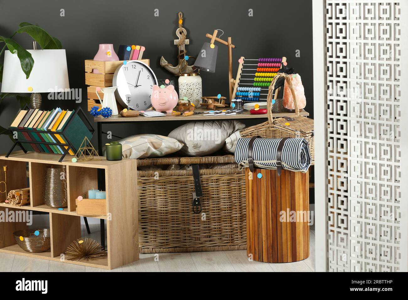 Different old items hi-res stock photography and images - Alamy