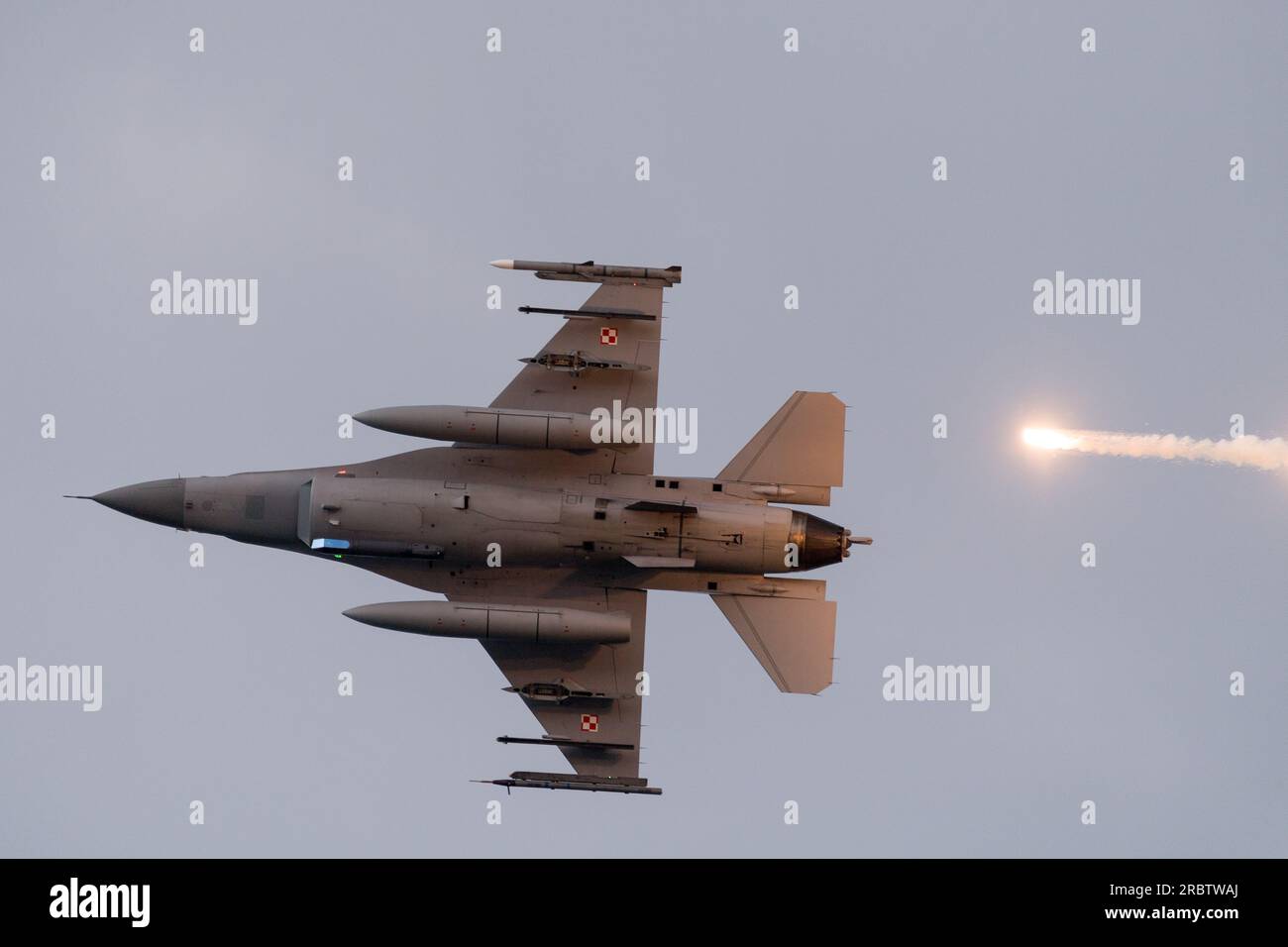 Supersonic multirole fighter aircraft General Dynamics F-16 Fighting ...