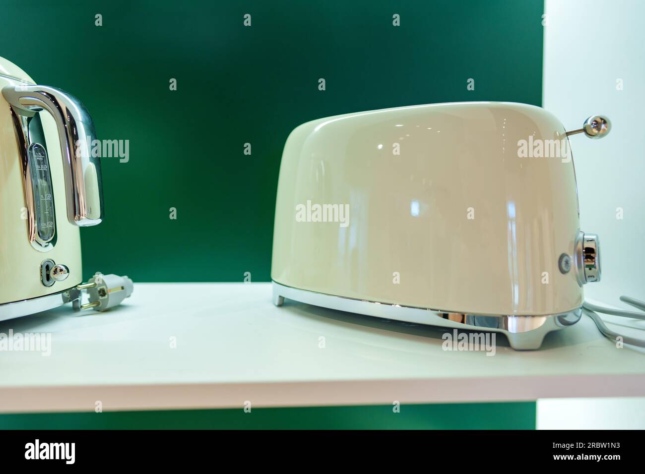 Kettle shelves store hi-res stock photography and images - Alamy