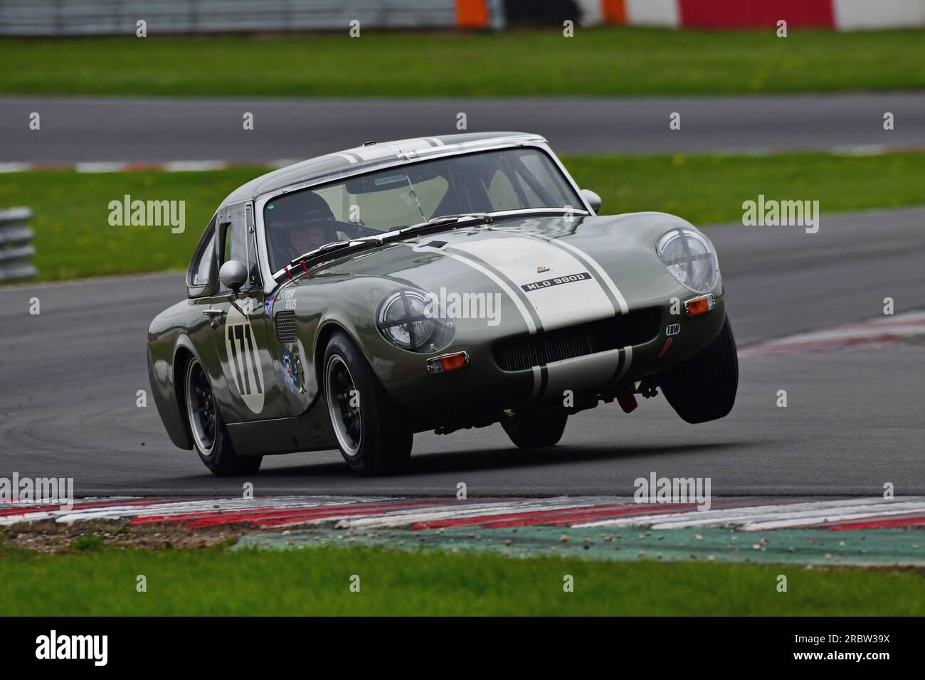 Well up on three wheels, Andrew Giles, MG Ashley Midget, An event ...