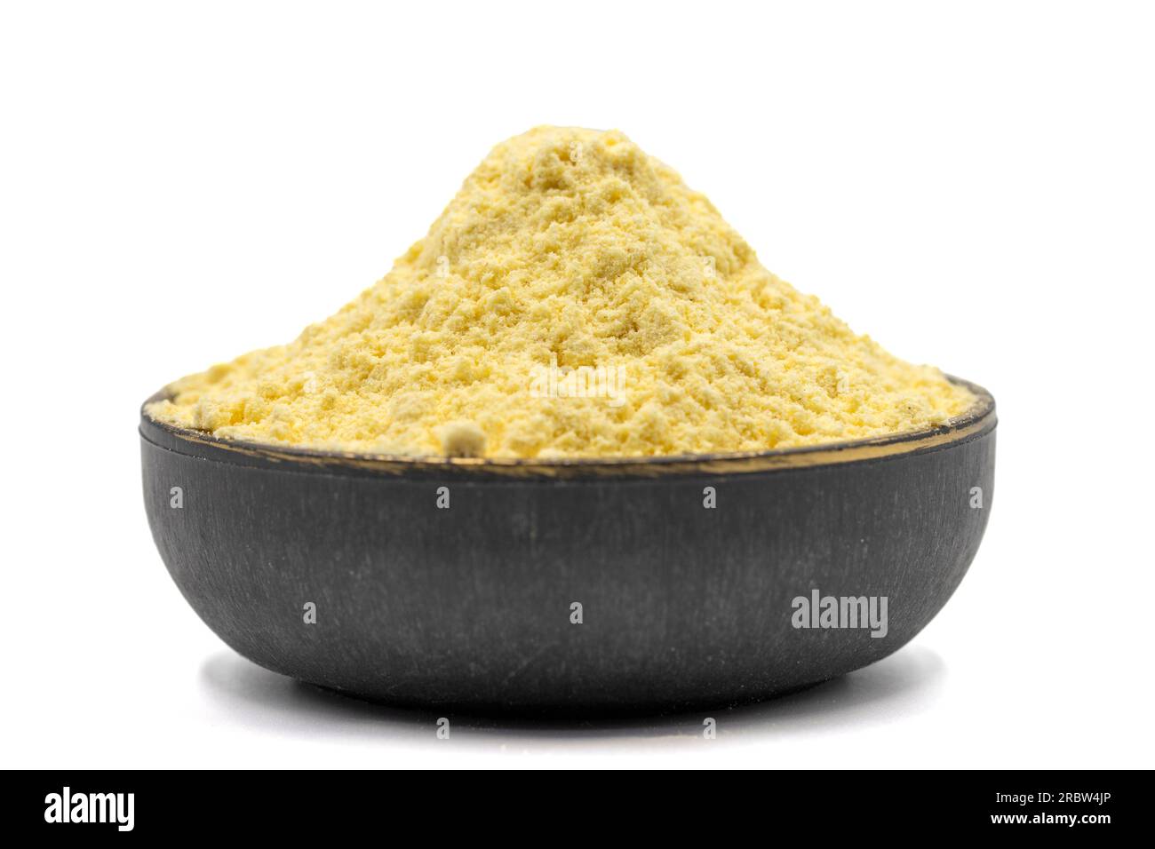 Corn flour isolated on white background. Cornmeal in bowl. close up ...