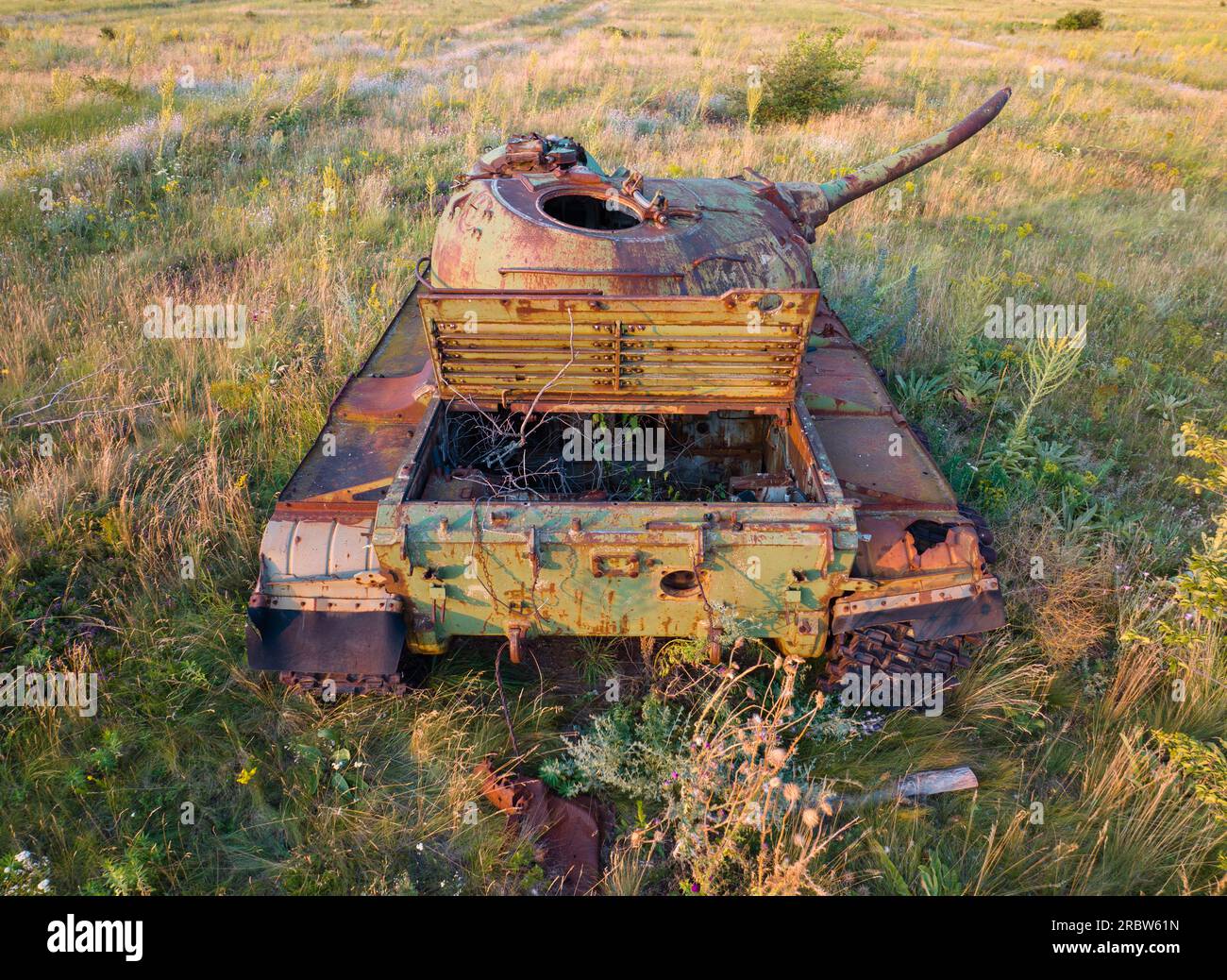Aerial view military tank hi-res stock photography and images - Alamy