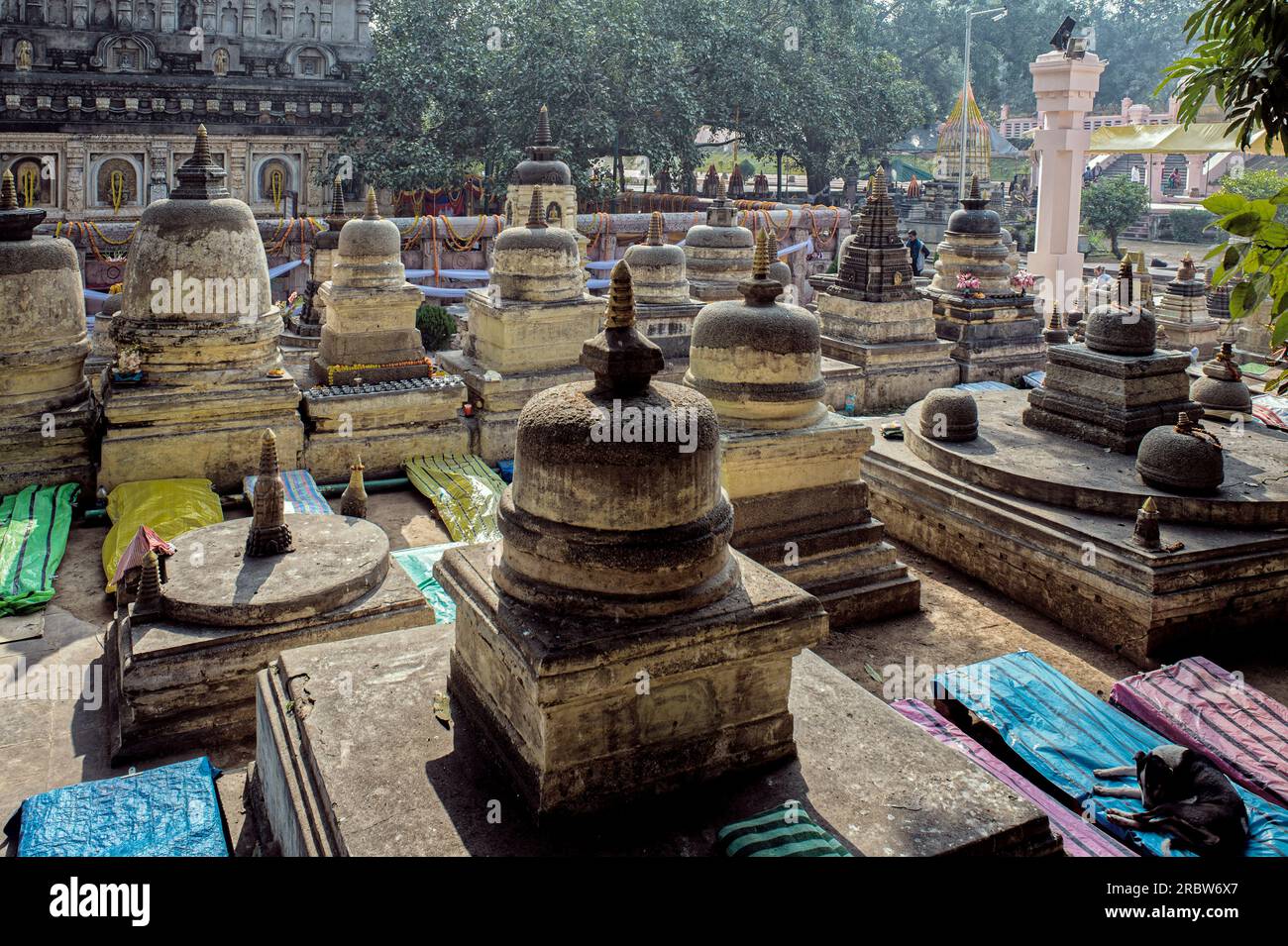 Small stupas mahabodhi temple hi-res stock photography and images - Alamy