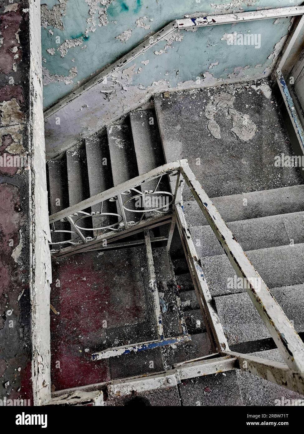 The staircase is covered in fire soot BRADFORD, UK. STEP INSIDE the ...
