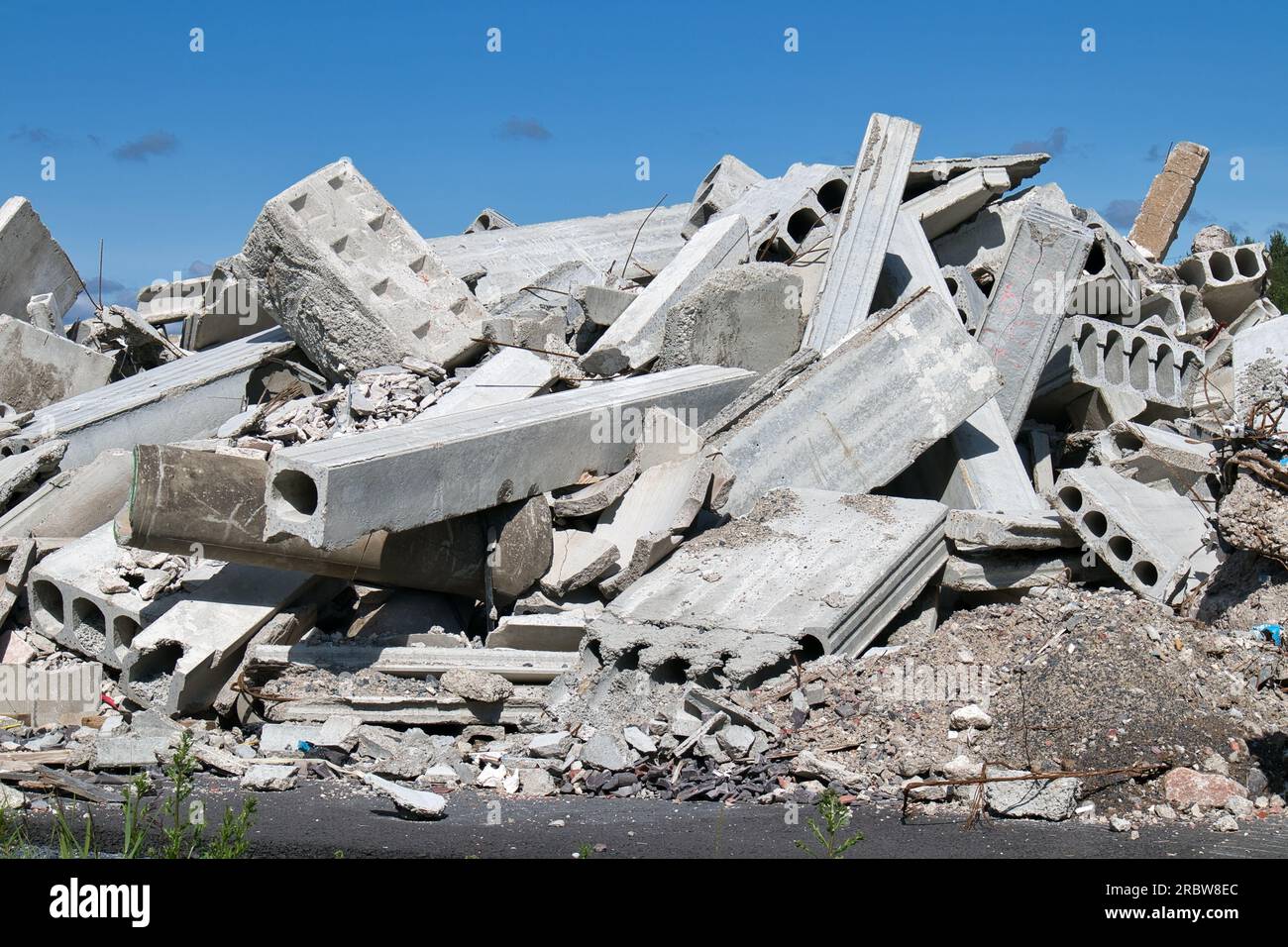 pile of concrete debris from demolished buildings Stock Photo - Alamy