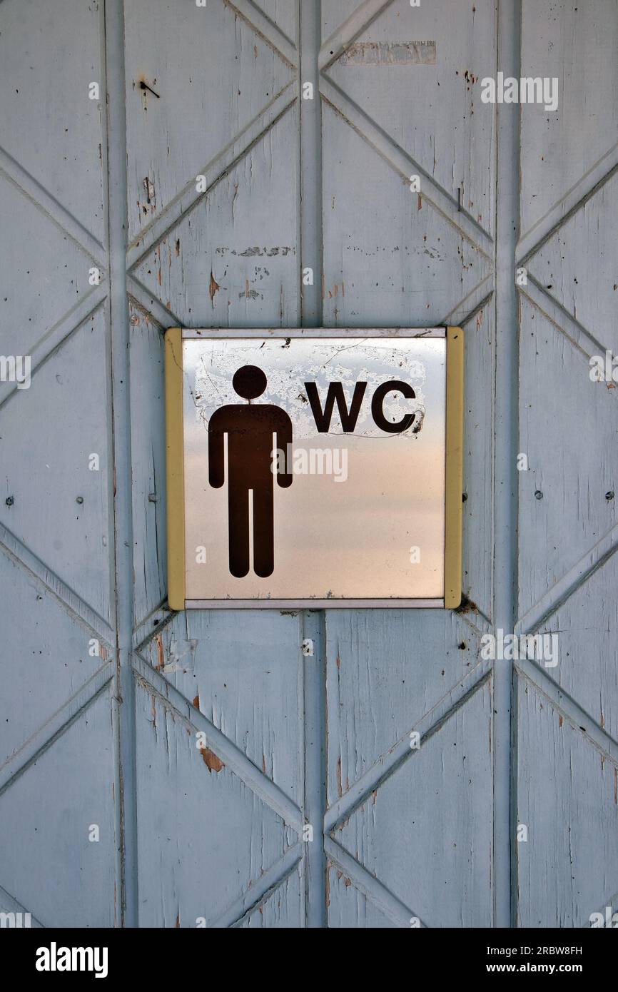 male only toilet door sign outdoors Stock Photo - Alamy