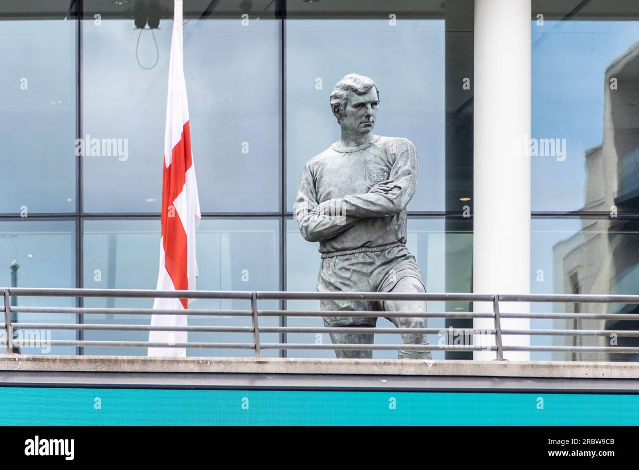 Wembley Stadium With 90,000 seats, it is the largest stadium in the UK ...