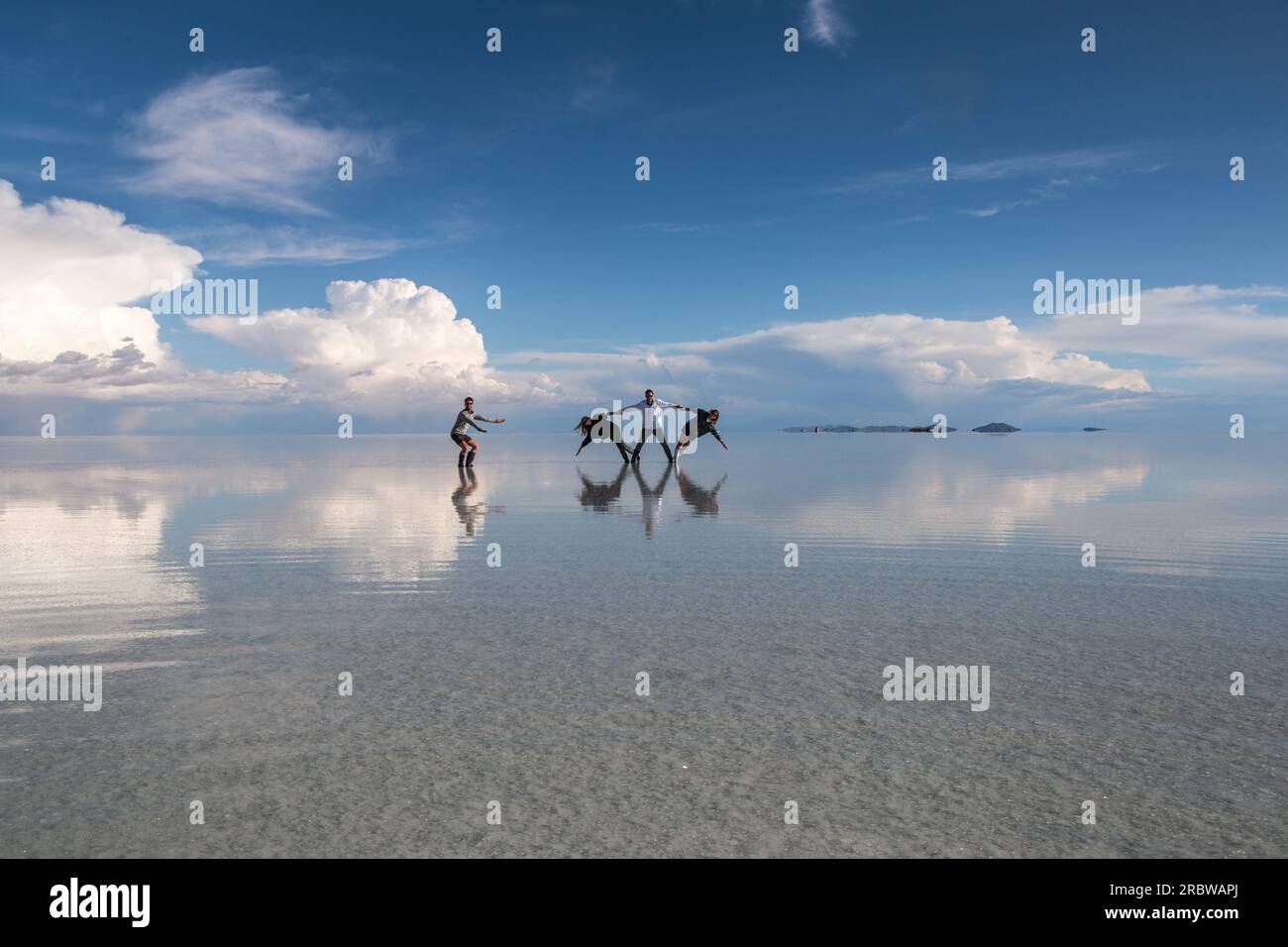 Uuni salt flats hi-res stock photography and images - Alamy