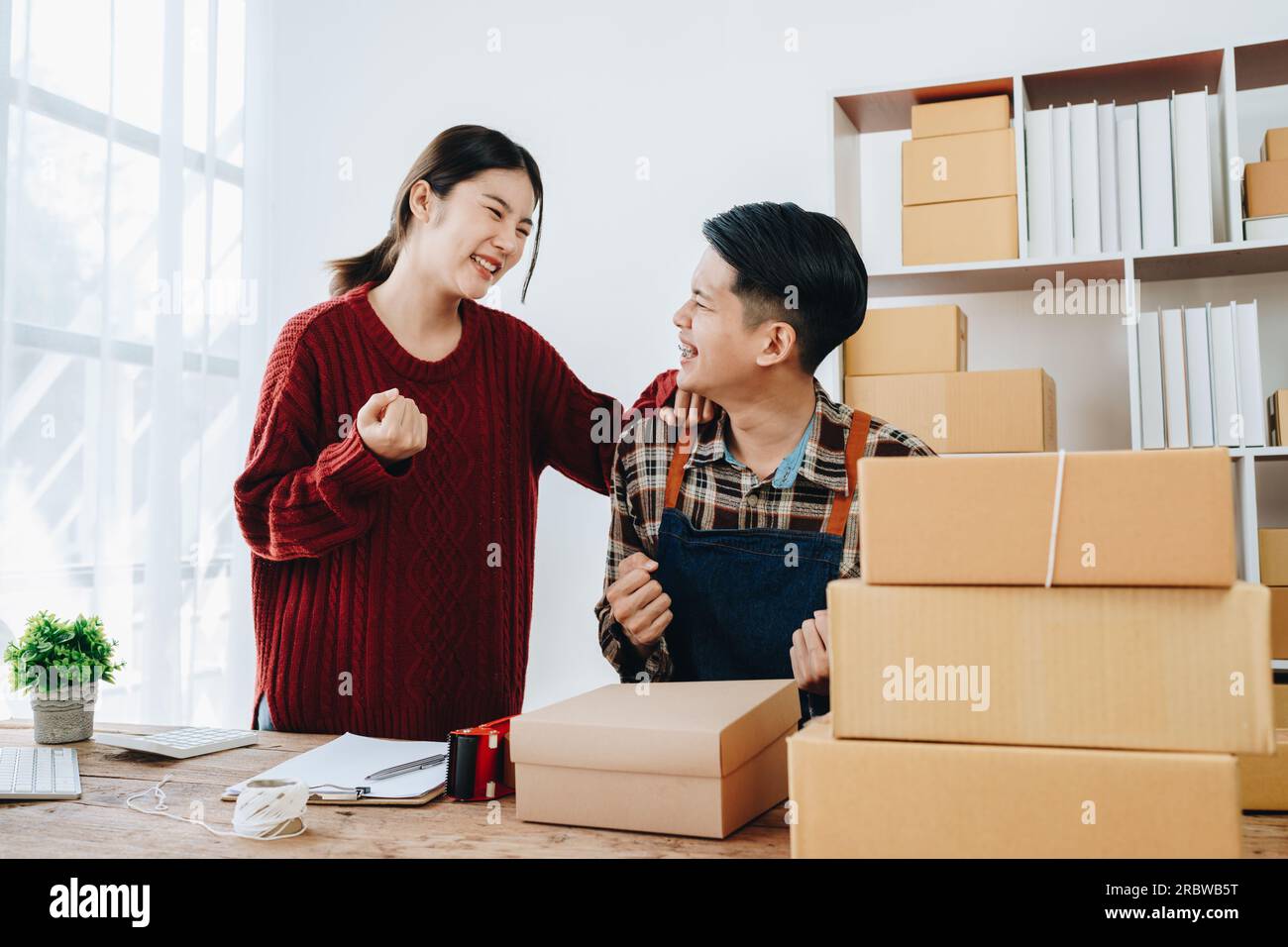 Exceed customer expectations hi-res stock photography and images - Alamy