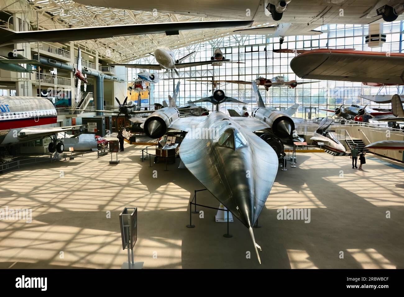 The world's fastest aircraft Lockheed M-21 Blackbird with it's D-21 ...