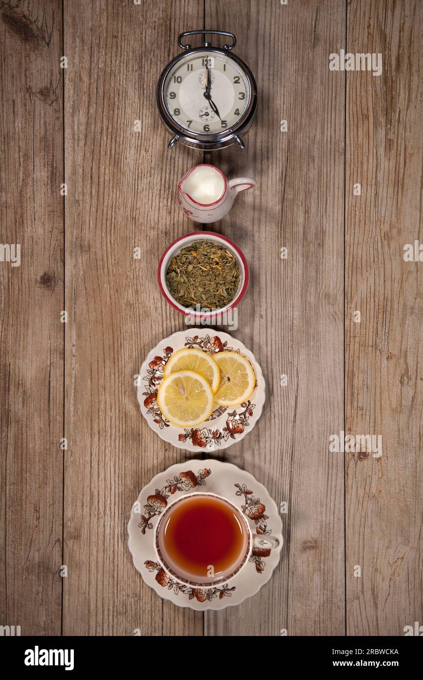 Custom bar top hi-res stock photography and images - Alamy