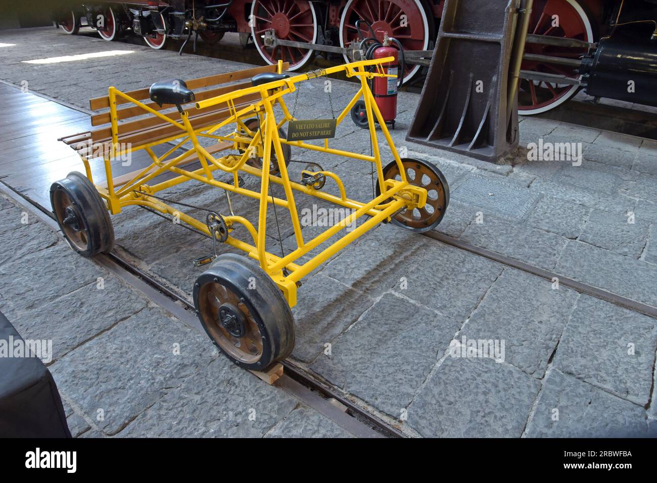 Human powered vehicle hi-res stock photography and images - Alamy