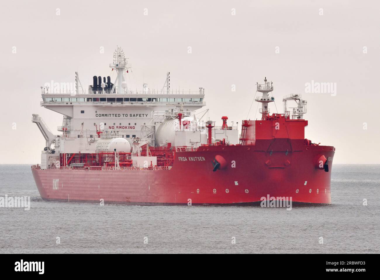 Lng shuttle tanker hi-res stock photography and images - Alamy
