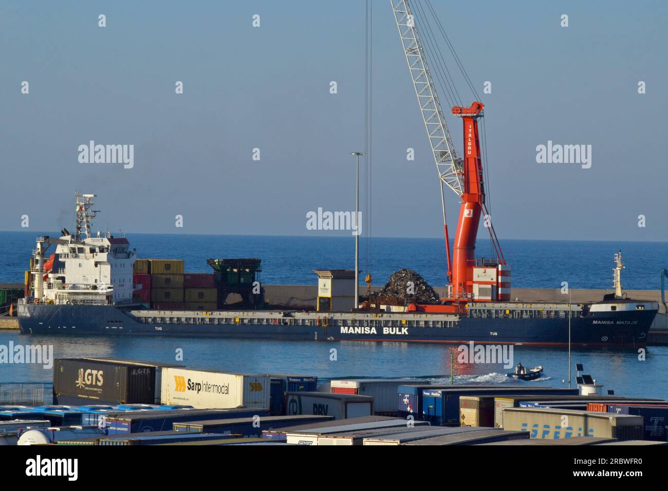 The Manisa Matilde, a general and bulk cargo ship of 7777 tonnes ...