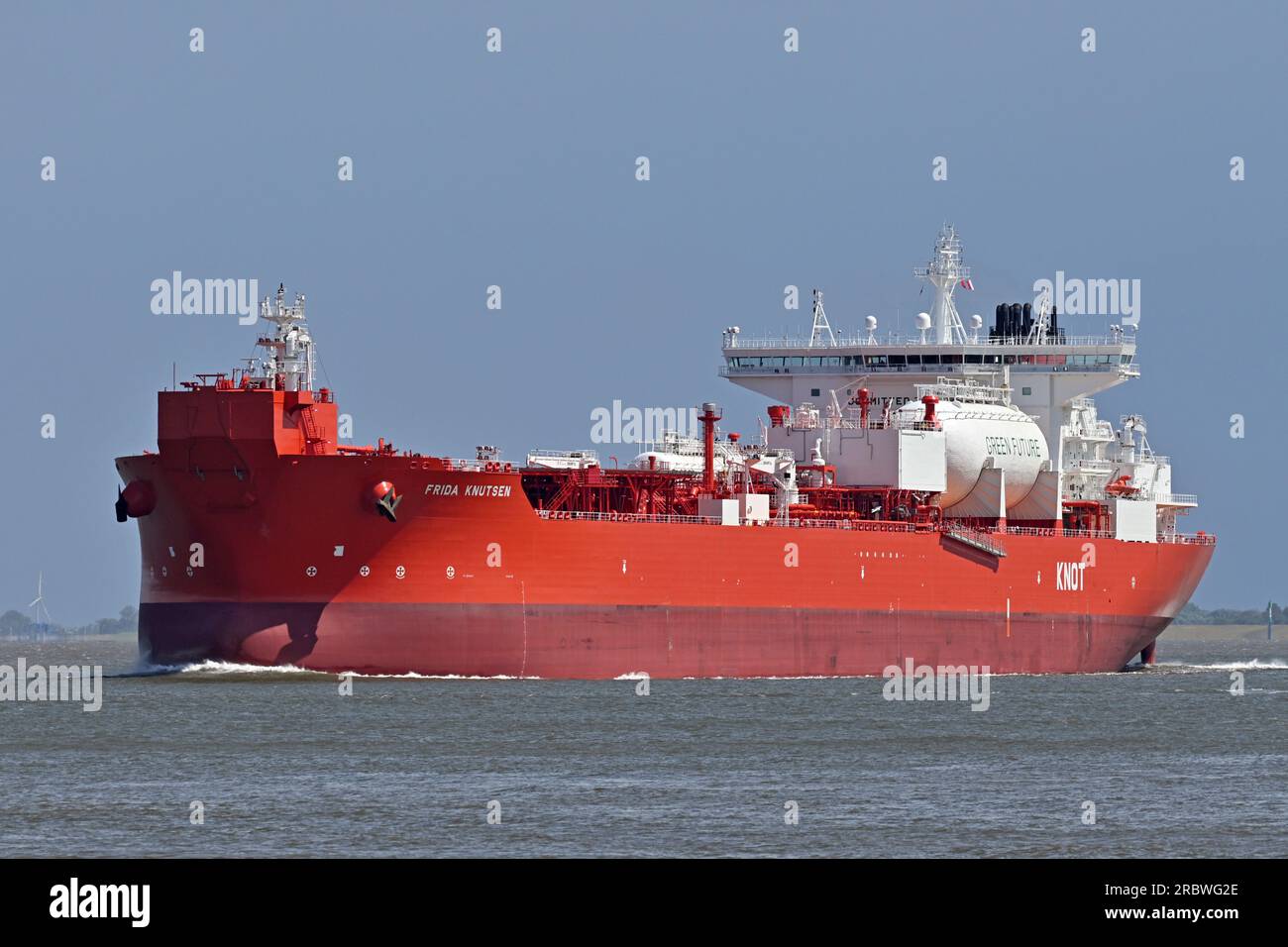 Lng shuttle tanker hi-res stock photography and images - Alamy