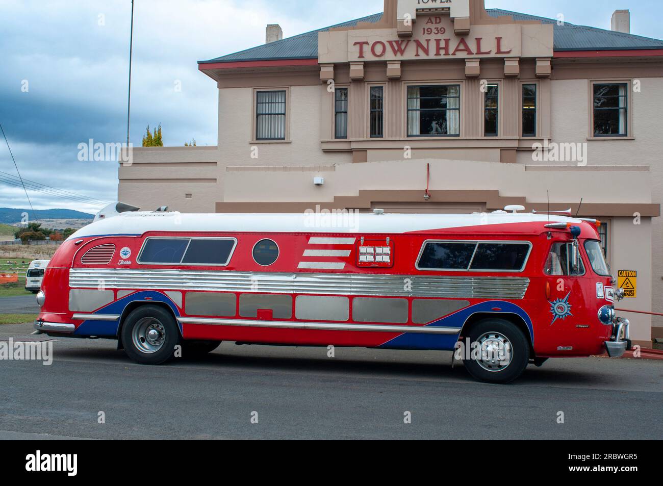 1950s bus vintage bus vintage buses hi-res stock photography and images ...
