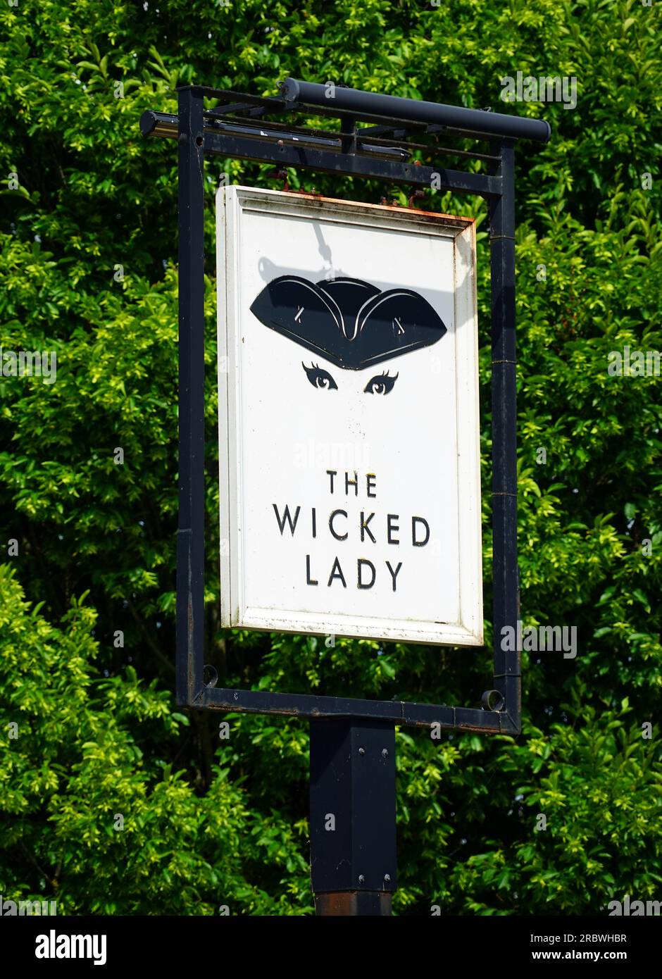 The Wicked Lady pub sign at Nomansland Common, Wheathampstead Stock ...
