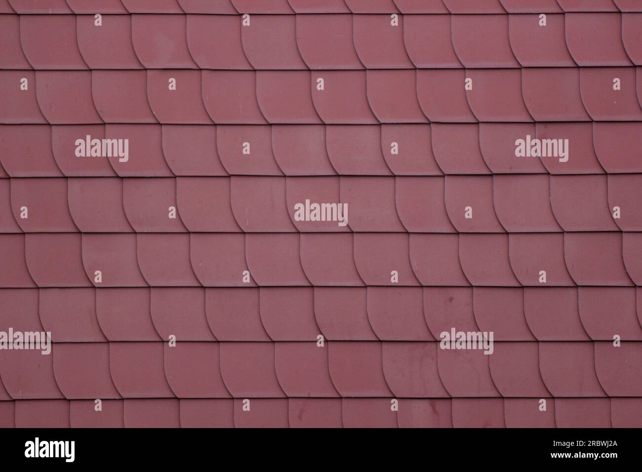 Staggered rooftiles usable as texture or background Stock Photo - Alamy