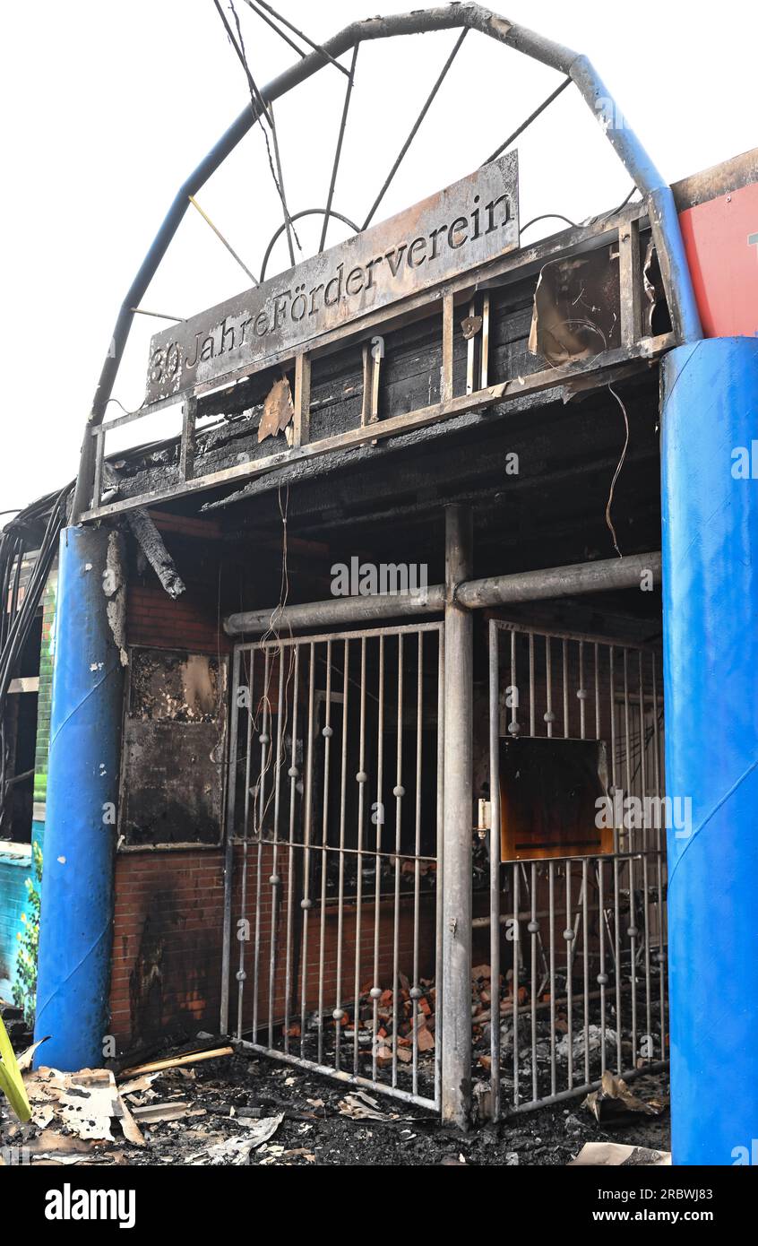 Pool of fire hi-res stock photography and images - Alamy