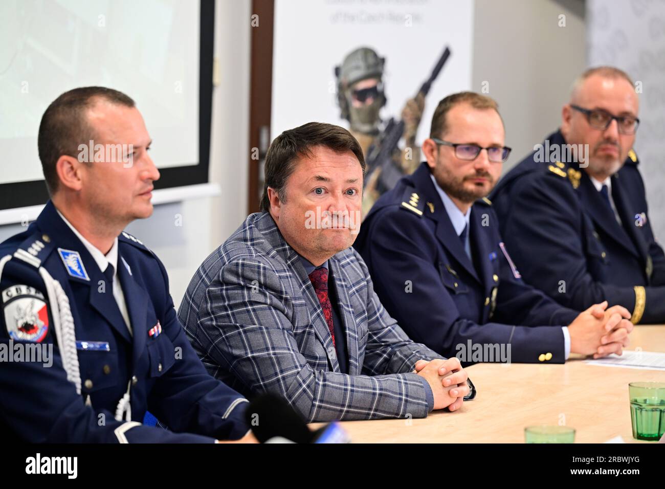 Czech Customs Authority gives press conference on criminal file Venom ...