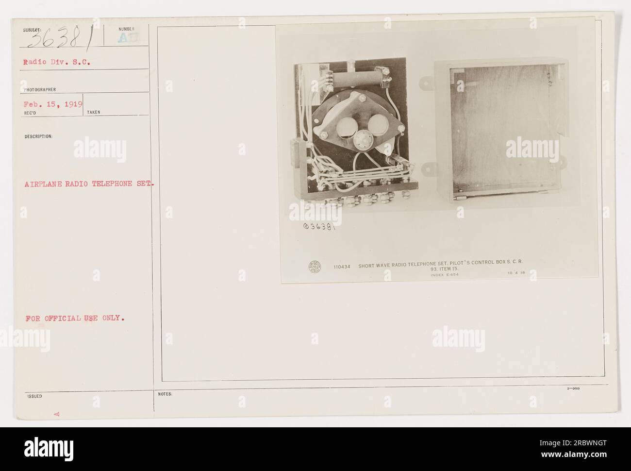 Image of a radio telephone set from the Sumber AD Airplane Radio ...