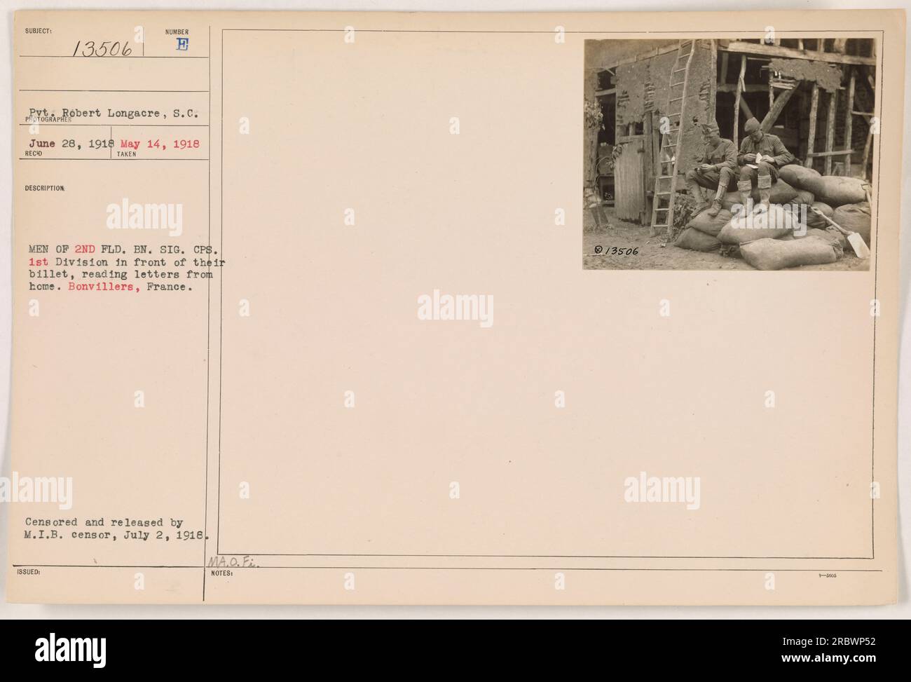Soldiers of the 1st Division reading letters from home in Bonvillers ...