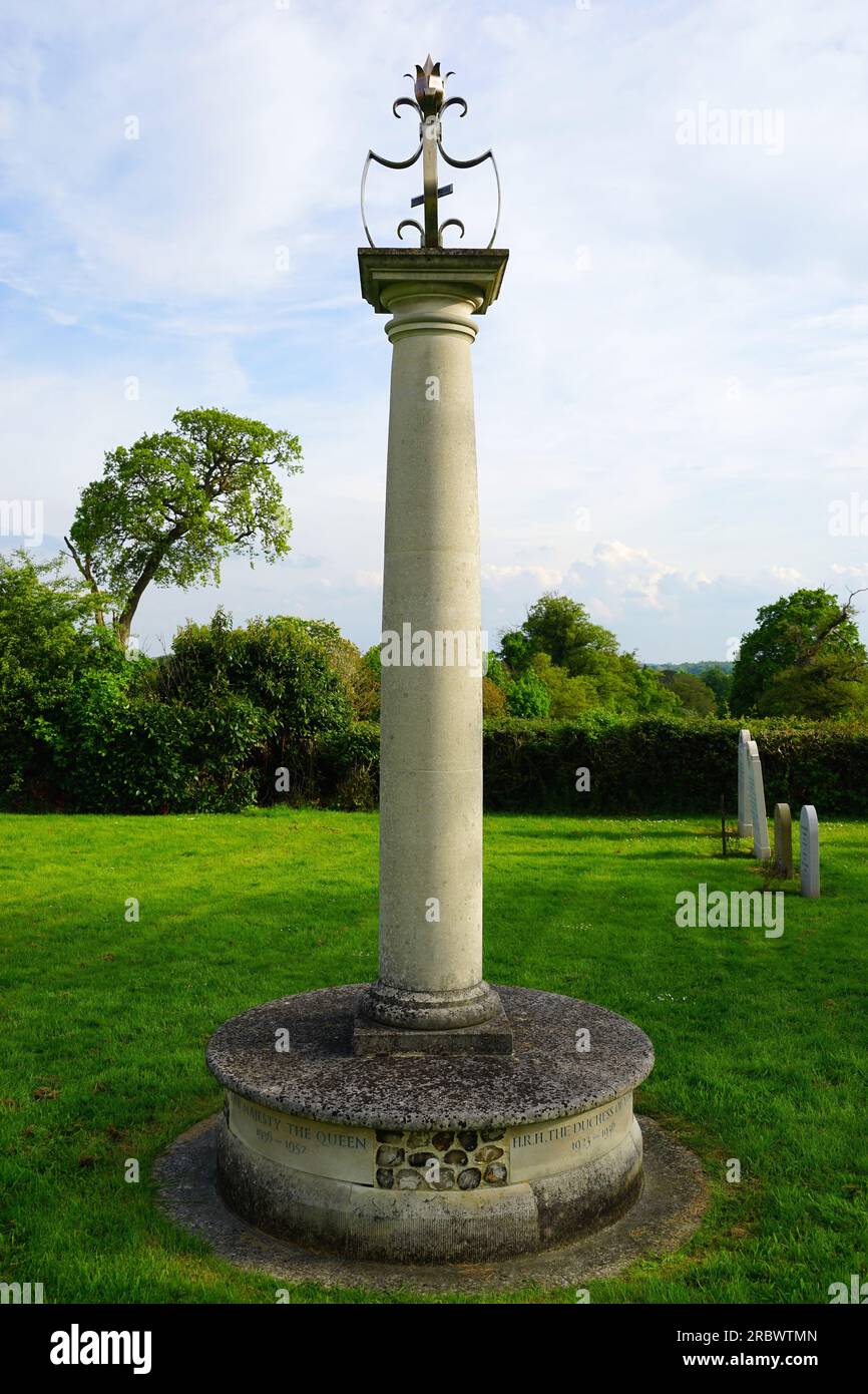 The Queen Mother Memorial, St Paul's Church, St Paul's Walden ...