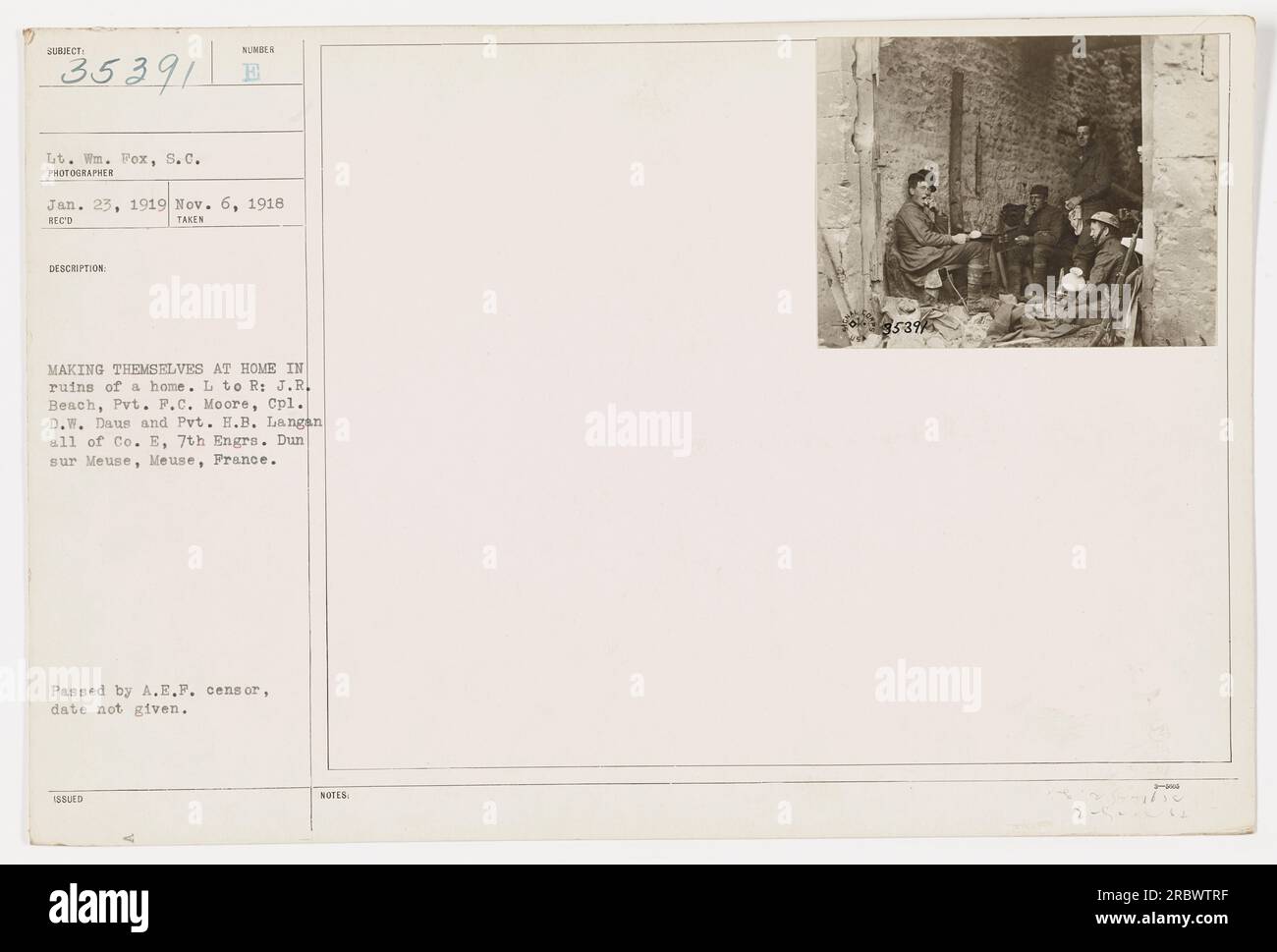 Pvt w d beach hi-res stock photography and images - Alamy