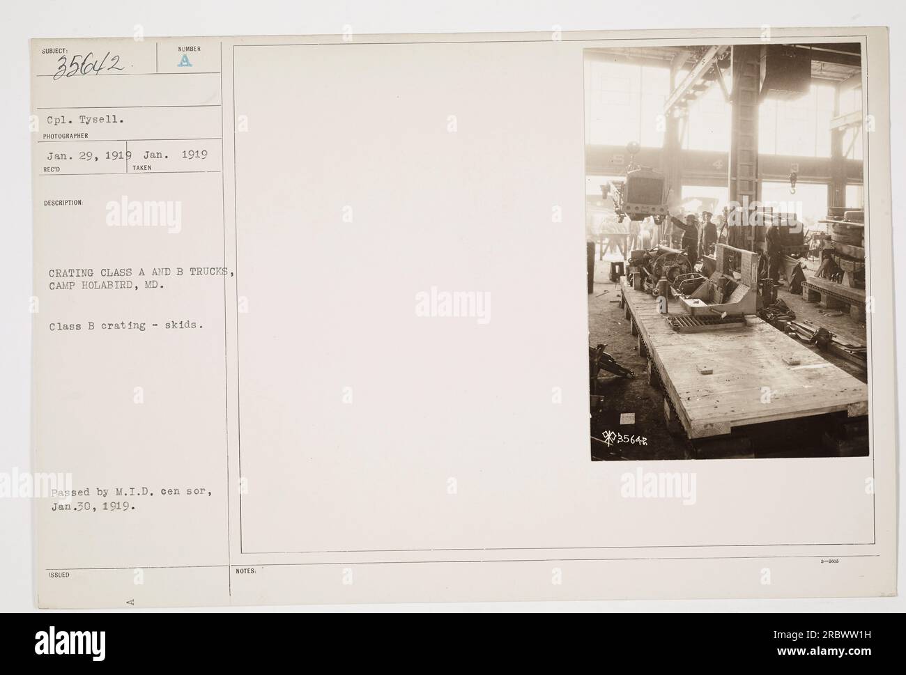 Class b orating skids hi-res stock photography and images - Alamy