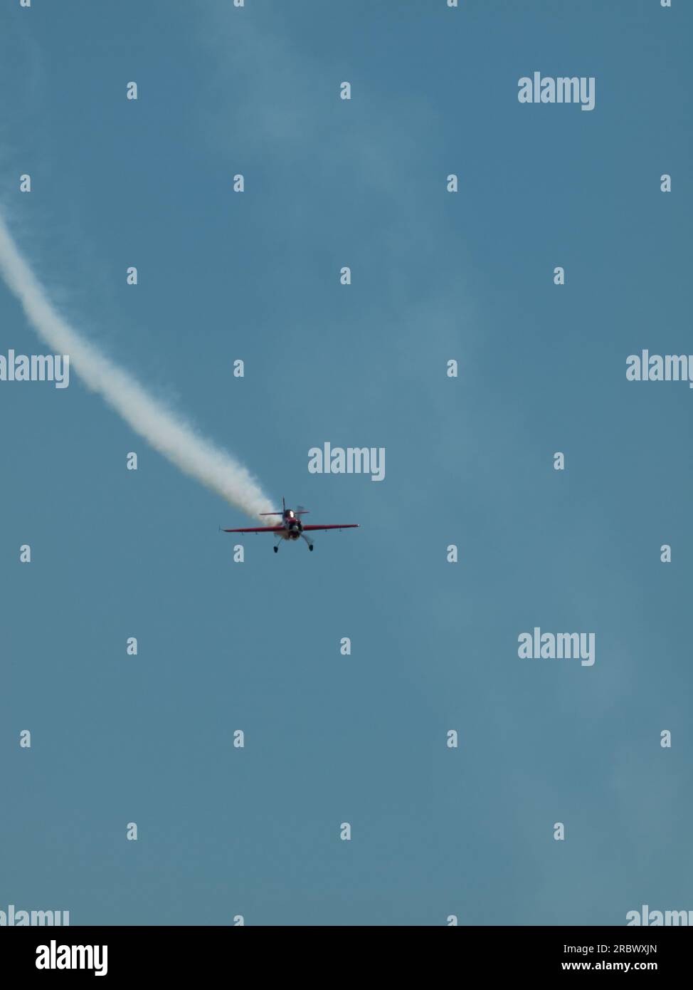 Vintage airplane smoking hi-res stock photography and images - Alamy